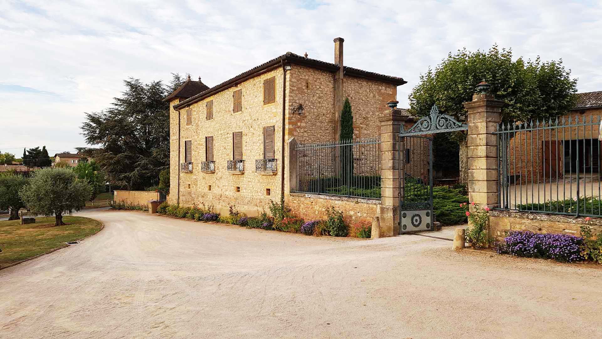 Un terroir et des vins typiques du Beaujolais - Château de Cercy